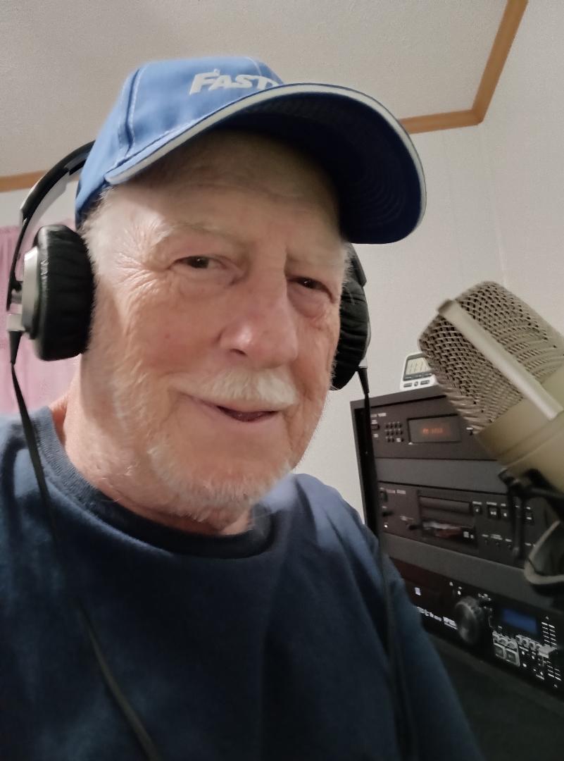 George Carpenter: Professional Male Voice Over Talent